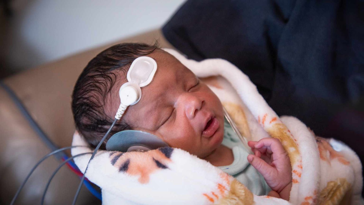 A Parent’s Guide to Newborn Hearing Screenings - Hearts for Hearing